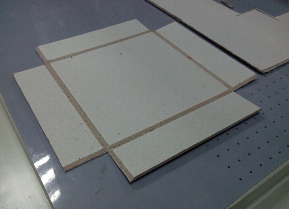 greyboard chipboard Vcut carton box sample maker cutter machine ...